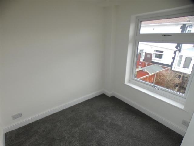 2 bed semi detached house to rent in Portland Road, Toton, NG9 6EW