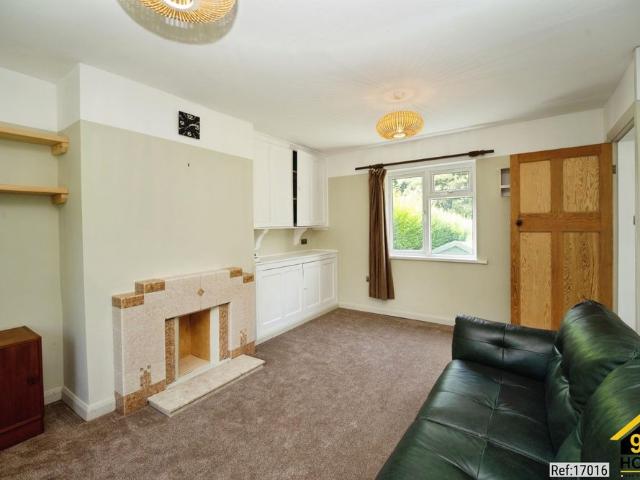 2 bed Semi detached in Lea Farm Road Kirkstall, Leeds, LS5 3PU