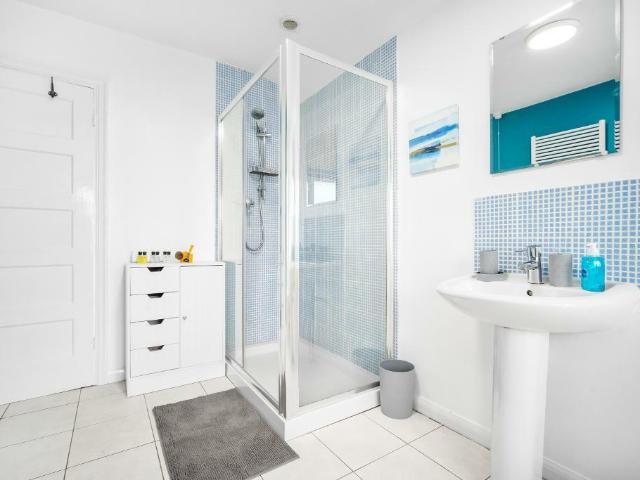 2 bed Semi Detached to rent in Smethwick West Midlands, B17, from Wentworth and Rose Harbourne. 33377