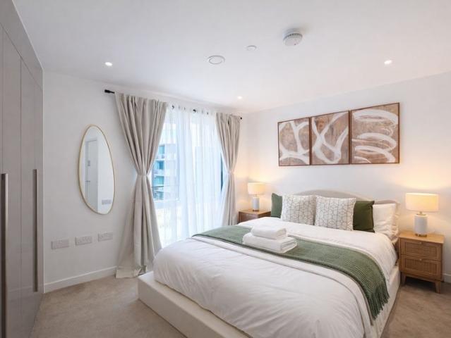 2 Bed Short Let Available in Elephant & Castle