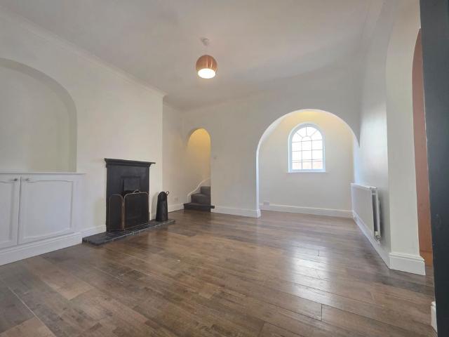 2 bed Stafford