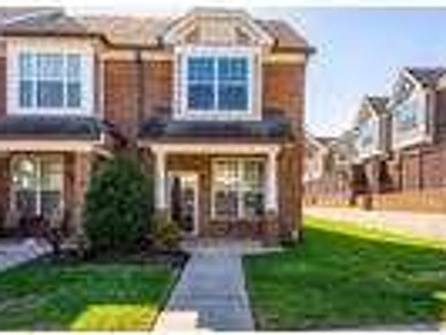 2 Bedroom 3 Bath In Nashville Tennessee 37204