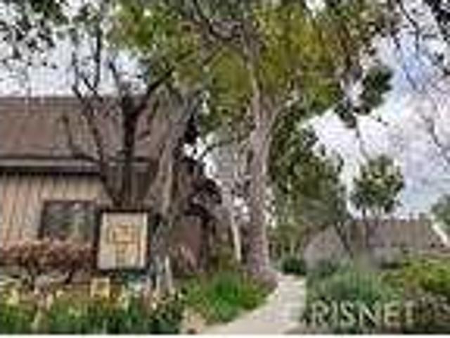 2 Bedroom 3 Bath In Northridge CA 91324