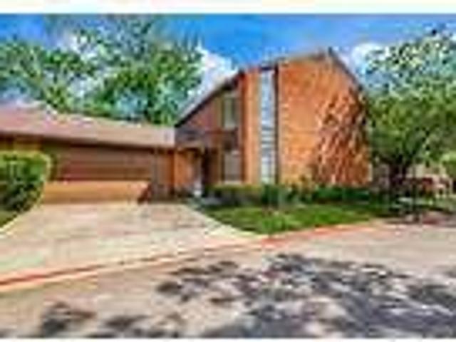 2 Bedroom 3 Bath In Irving TX 75061