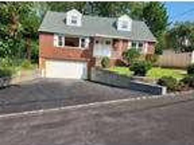 2 Bedroom 3 Bath In Port Washington New York 11050