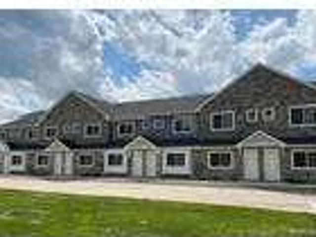 2 Bedroom 3 Bath In Shelby Township MI 48315