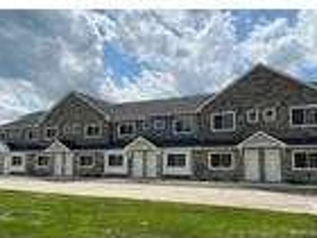 2 Bedroom 3 Bath In Shelby Township MI 48315