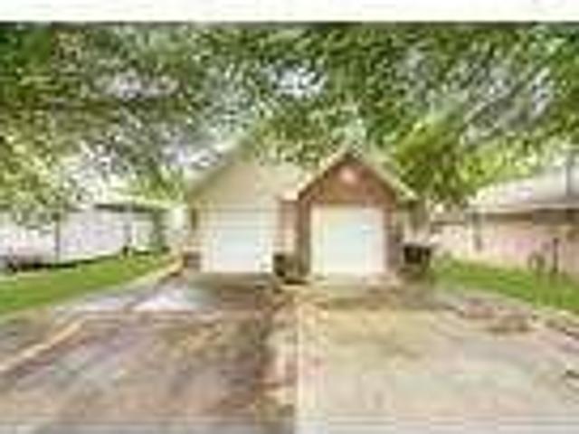 2 Bedroom 3 Bath In Tomball TX 77375