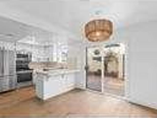 2 Bedroom 3 Bath In Torrance CA 90503