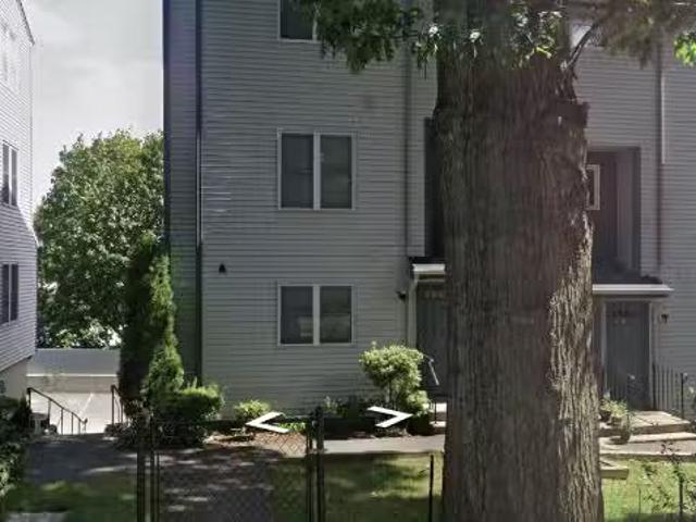 2 bedroom 3 bath townhouse with garage 21 Prospect Ave #A203