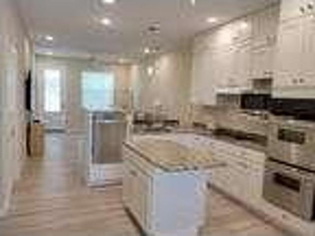 2 bedroom 3 bathroom heated pool 1 car garage