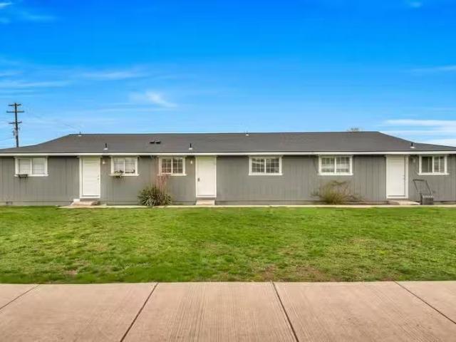 2 bedroom 164 Fairmont Cottages