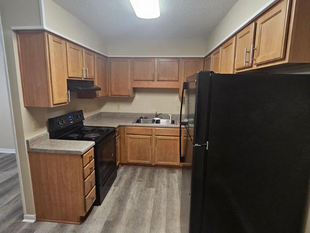 2 bedroom, 1.5 bath