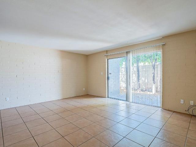 2 bedroom 1.5 bathroom in the heart of Phoenix 2 Bedroom Apartment for Rent at 1801 W Tuckey Ln, Phoenix, AZ 85015