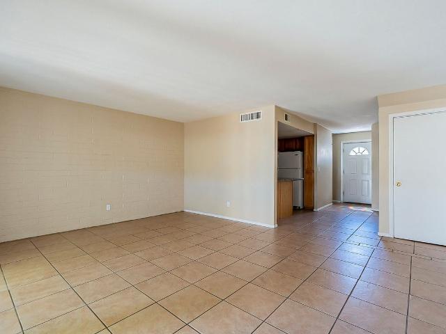 2 bedroom 1.5 bathroom in the heart of Phoenix 2 Bedroom Apartment for Rent at 1801 W Tuckey Ln, Phoenix, AZ 85015