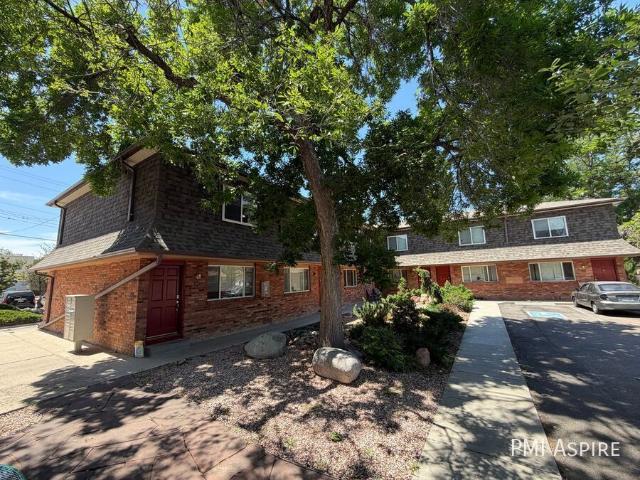 2 Bedroom 1.5 Bathrooms Apartment in Loveland