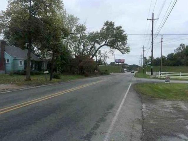 2 Bedroom 1.00 Bath Single Family Home, Clarksville IN, 47129 for sale in Cementville, Indiana