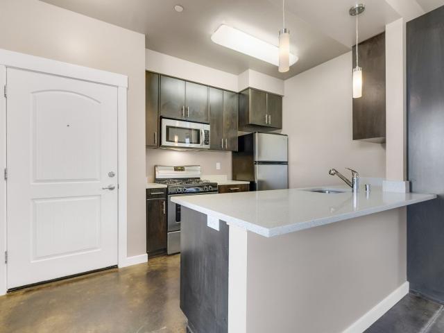 2 Bedroom, 1 Bath Available!