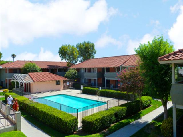 2 bedroom 1 bath available now!