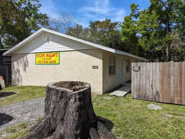 2 Bedroom 1 Bath Duplex 4512 E 10th AVe