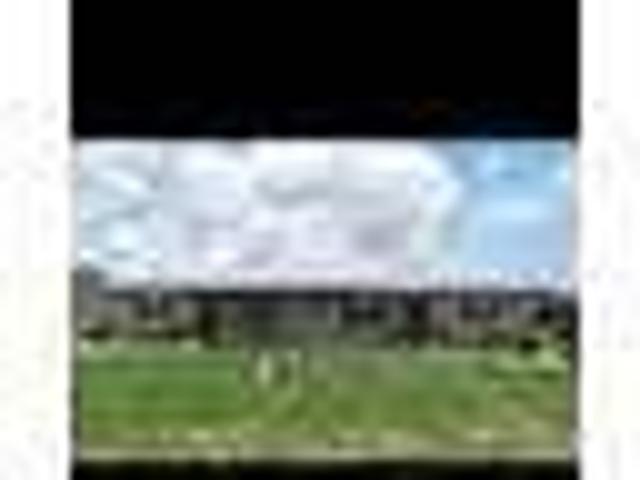 2 bedroom, 1 bath Duplex, 1030 sq/ft