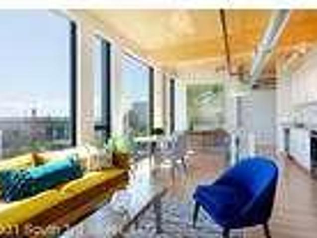 2 Bedroom 1 Bath In Milwaukee WI 53204
