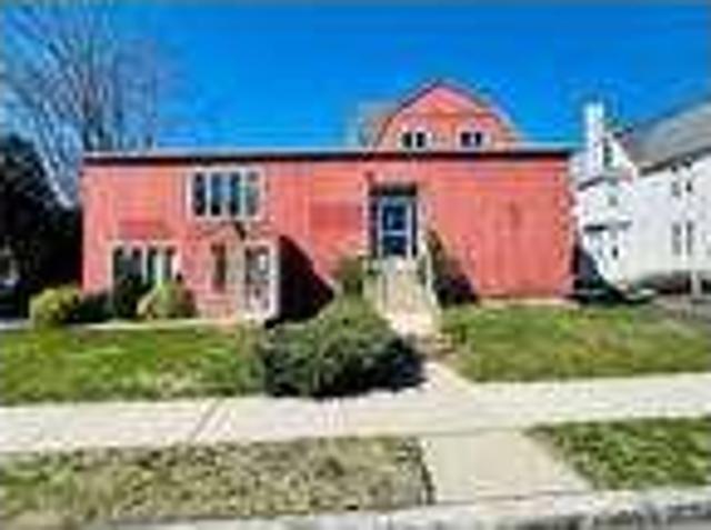 2 Bedroom 1 Bath In New London Connecticut 06320