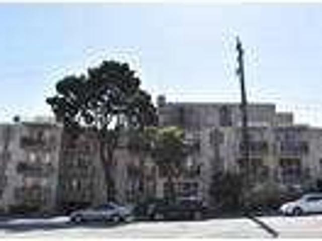 2 Bedroom 1 Bath In Oakland CA 94606