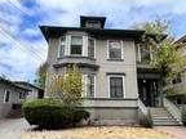 2 Bedroom 1 Bath In Alameda CA 94501