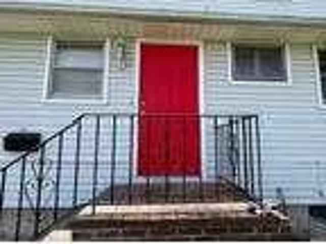 2 Bedroom 1 Bath In Albertson NY 11507