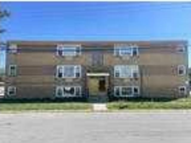 2 Bedroom 1 Bath In Calumet Park IL 60827