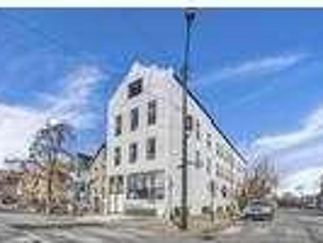 2 Bedroom 1 Bath In Chicago IL 60608