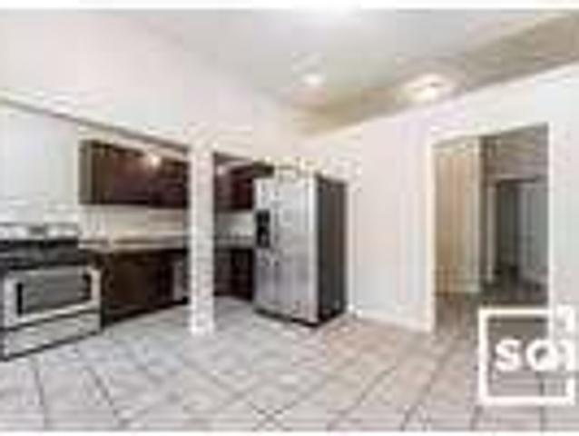 2 Bedroom 1 Bath In Chicago IL 60612