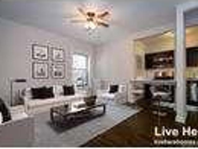 2 Bedroom 1 Bath In Chicago IL 60626