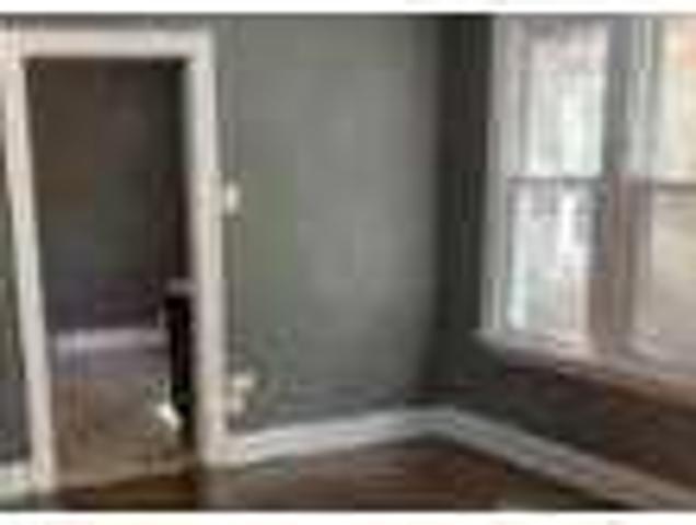 2 Bedroom 1 Bath In Chicago IL 60628