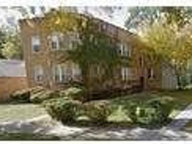 2 Bedroom 1 Bath In Chicago IL 60643