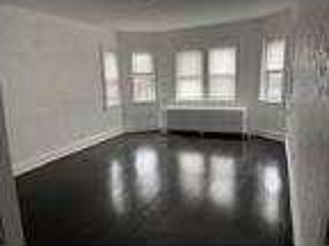 2 Bedroom 1 Bath In Chicago IL 60659