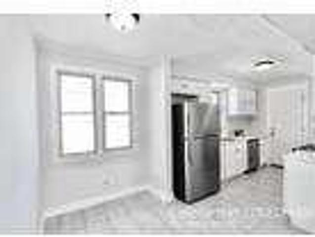 2 Bedroom 1 Bath In Chicago IL 60659