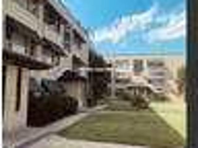 2 Bedroom 1 Bath In Chicago IL 60827