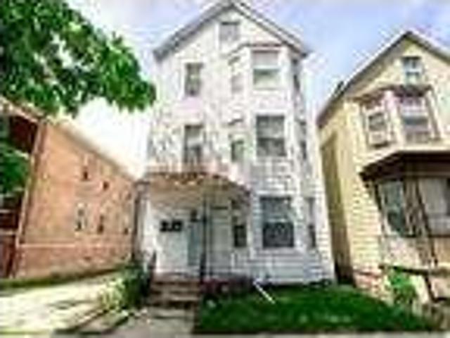 2 Bedroom 1 Bath In Chicago Illinois 60617