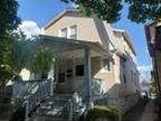 2 Bedroom 1 Bath In Chicago Illinois 60630
