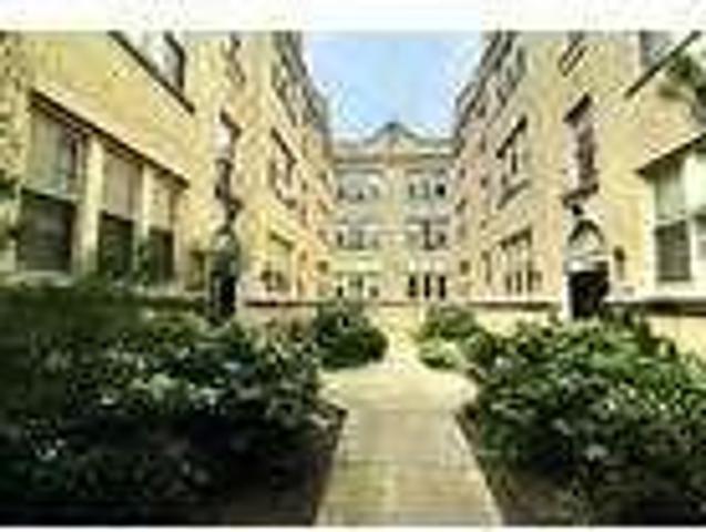 2 Bedroom 1 Bath In Chicago Illinois 60639