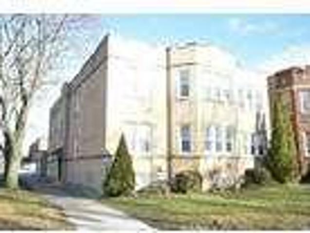 2 Bedroom 1 Bath In Chicago Illinois 60655