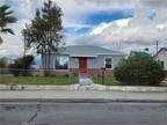 2 Bedroom 1 Bath In Colton CA 92324
