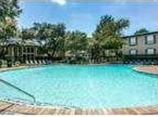 2 Bedroom 1 Bath In Dallas TX 75206