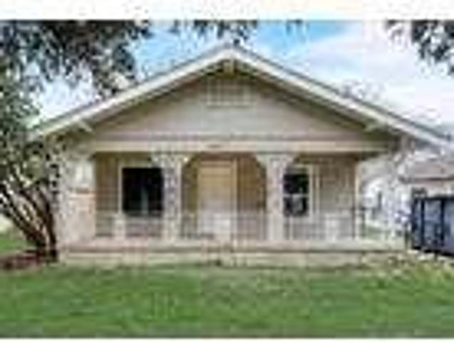 2 Bedroom 1 Bath In Fort Worth TX 76105