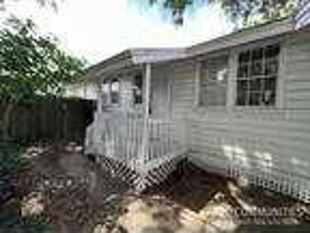 2 Bedroom 1 Bath In Jacksonville FL 32244