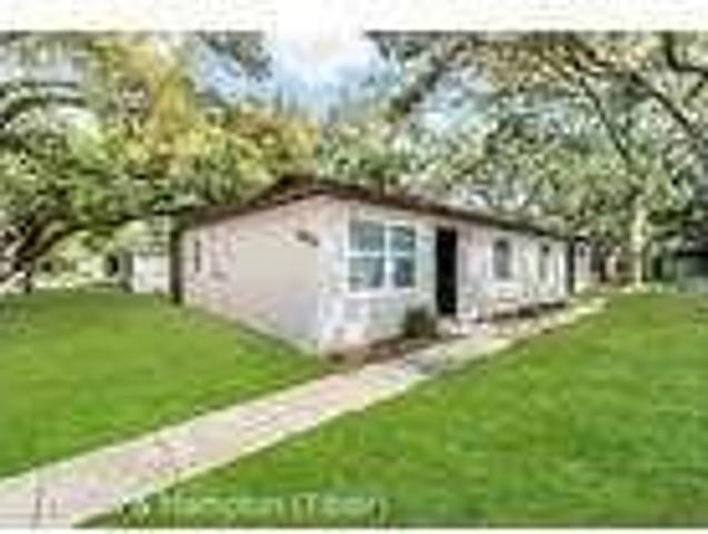 2 Bedroom 1 Bath In LEESBURG FL 34748