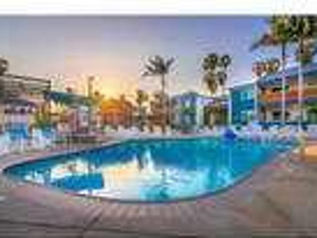 2 Bedroom 1 Bath In Long Beach CA 90815