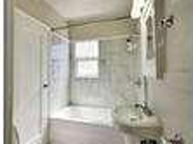 2 Bedroom 1 Bath In Los Angeles CA 90037